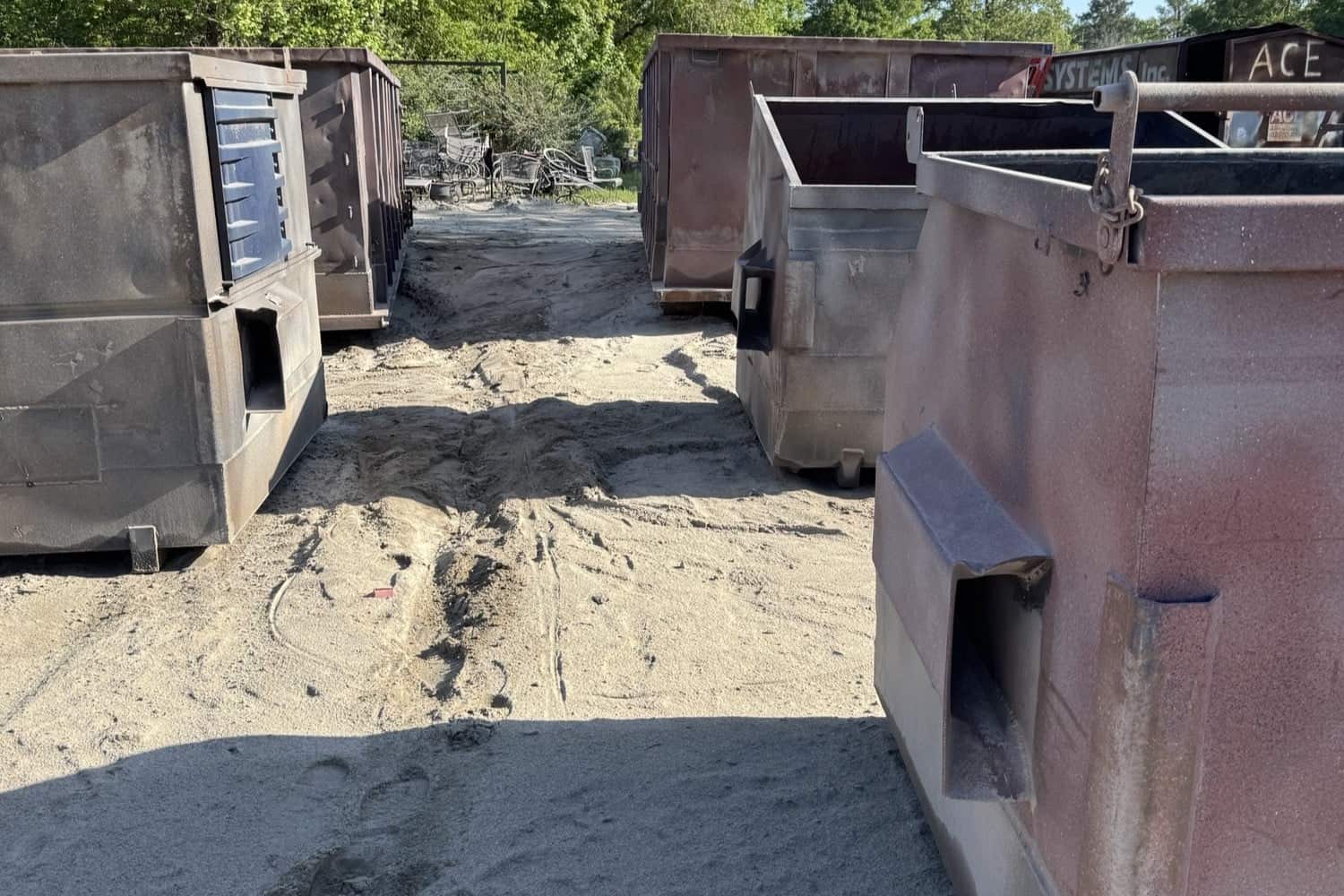 How to Identify Common Issues with Dumpsters That Require Repair ...